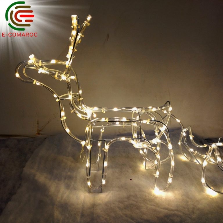 Cerf Lumineux Avec Traineau 136 LED - E-COMAROC -Confort Et Plein Air ...